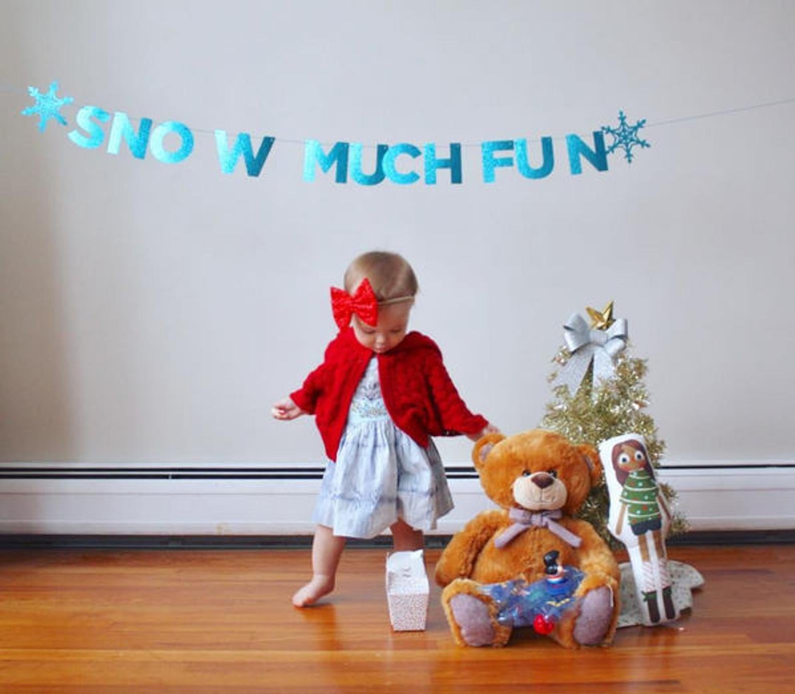 SNOW MUCH FUN Garland | Frozen Party Decor, Christmas, Happy Holidays ...