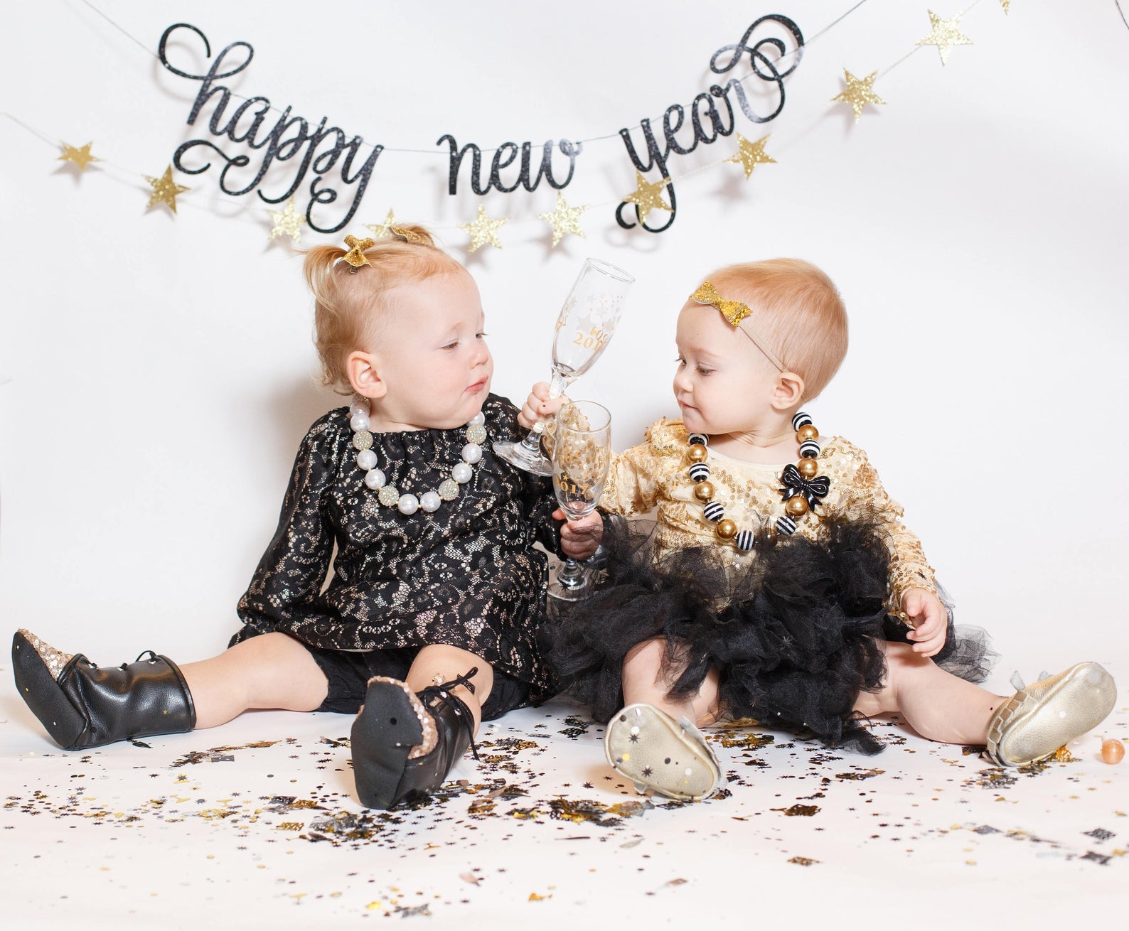 Happy New Year Script Glitter Garland | New Year's Even Party Decor ...