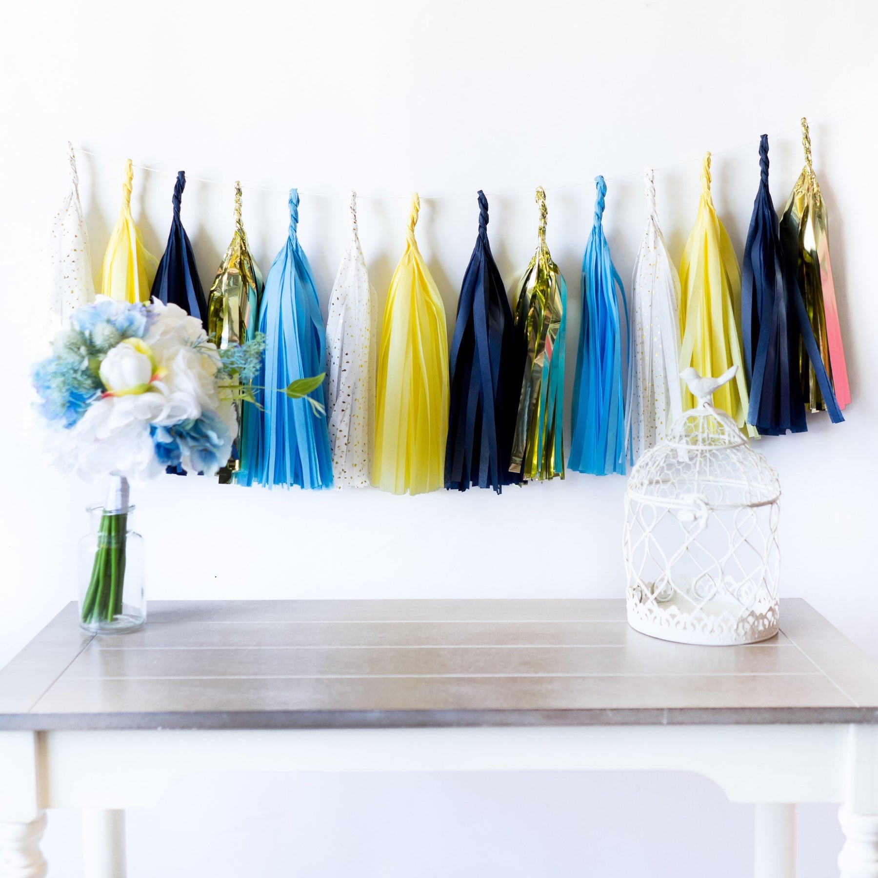 LOVE BRIDE Balloon Tassel Party Box | Gold Silver Balloon Garland ...