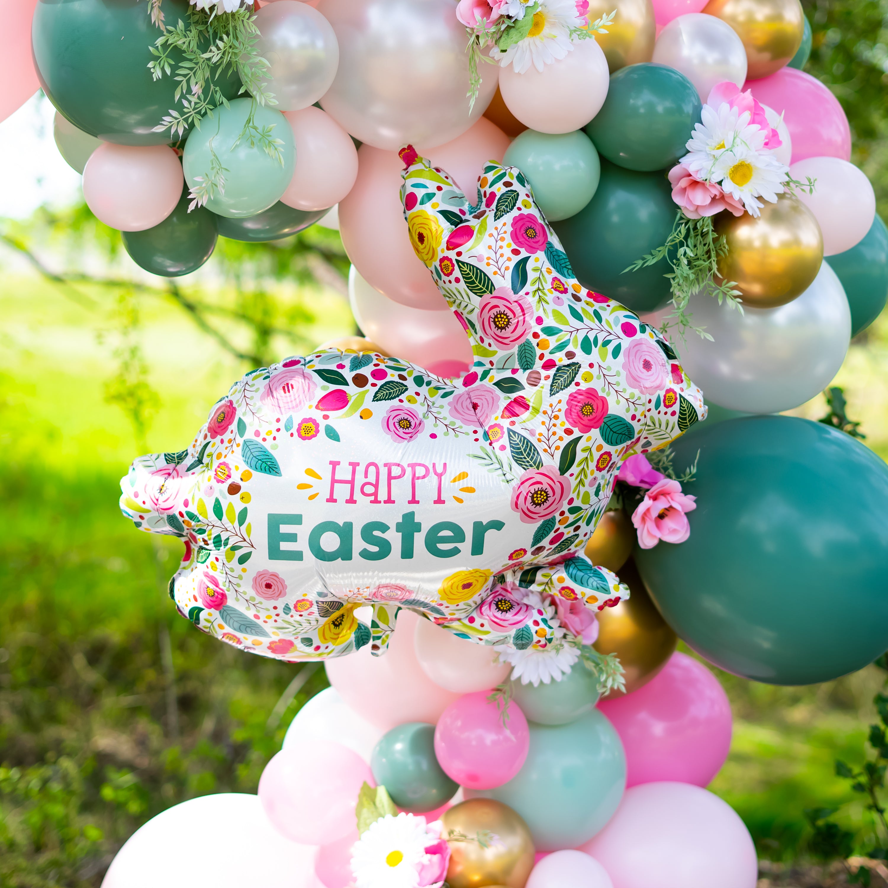 Spring Easter Bunny | Pastel Spring Party Decor | Soiree Love